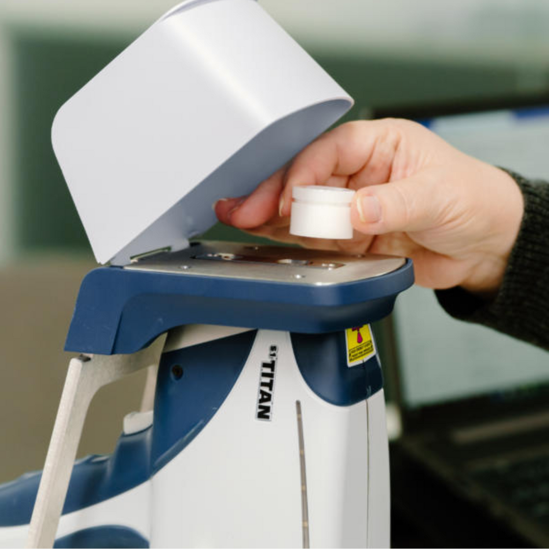 NEW XRF Company Bruker S1 Titan 500 Handheld Analyzer & PMI Gun for PM ...